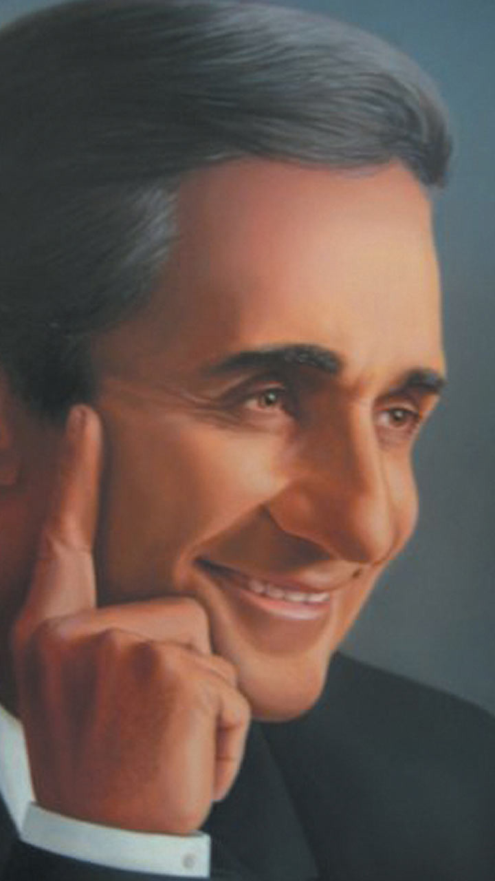 Clemente Cabello P. | Insurance Hall of Fame